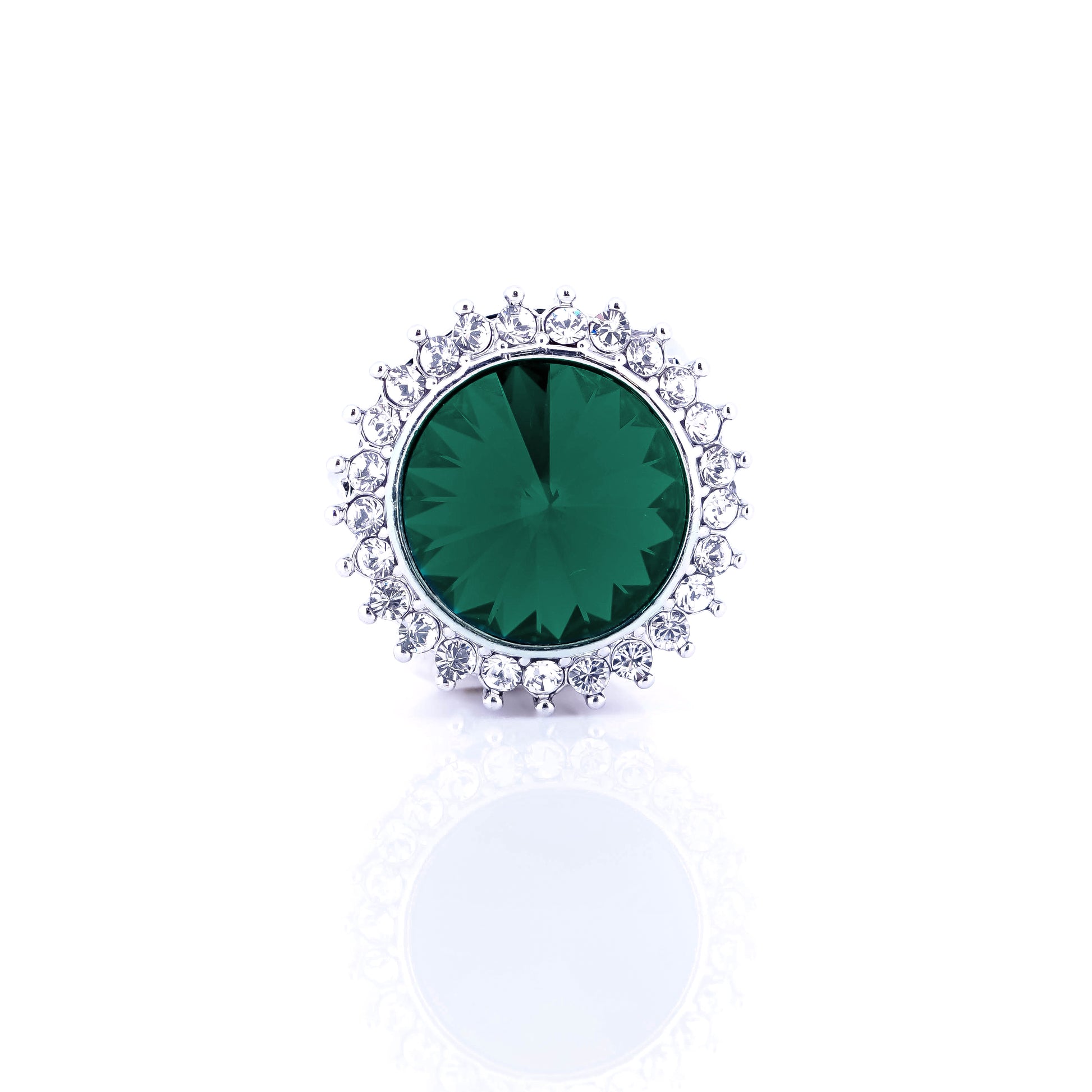 Wirdora brooch store